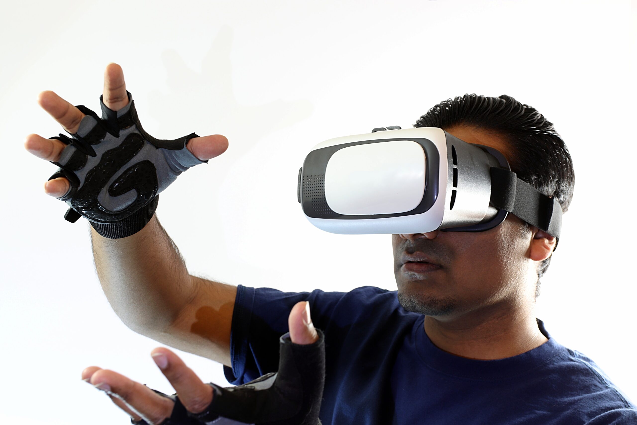 Sharp unveils experimental vibrating VR glove | Immersive Technology