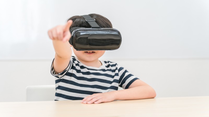 Virtual reality care helps Gaza war-hit children | Immersive Technology